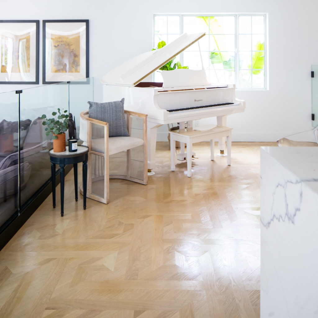 How to Balance Dark and Light Elements in the Kitchen - Breegan Jane