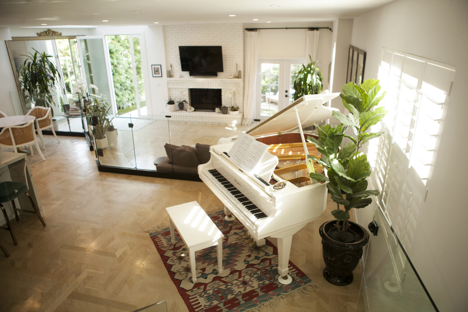 Declutter Your Home and Organize Your Life! - Breegan Jane